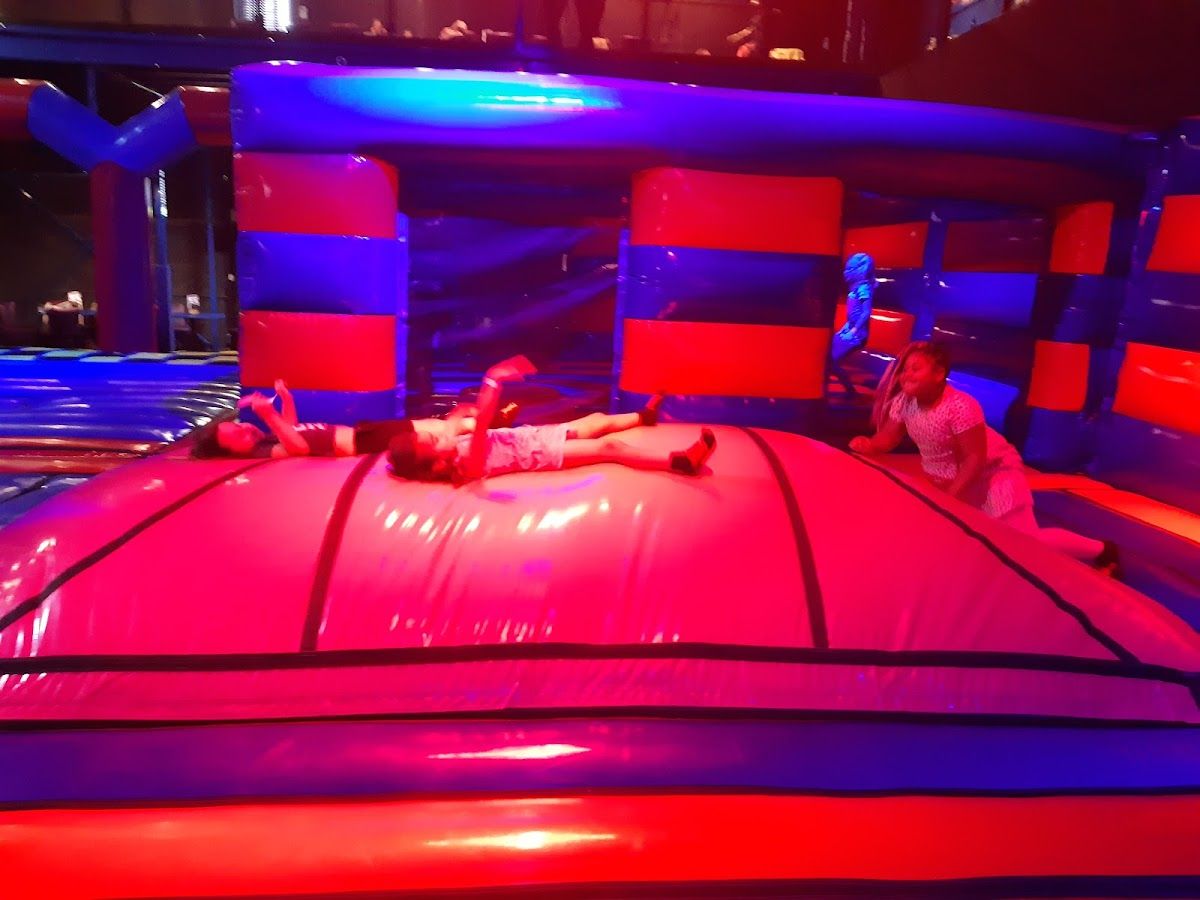 Bounce Valley Rotterdam - Uit Met Kinderen