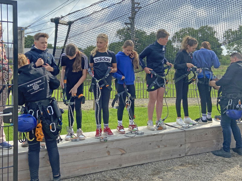 In alle Straten - Uit Met Kinderen